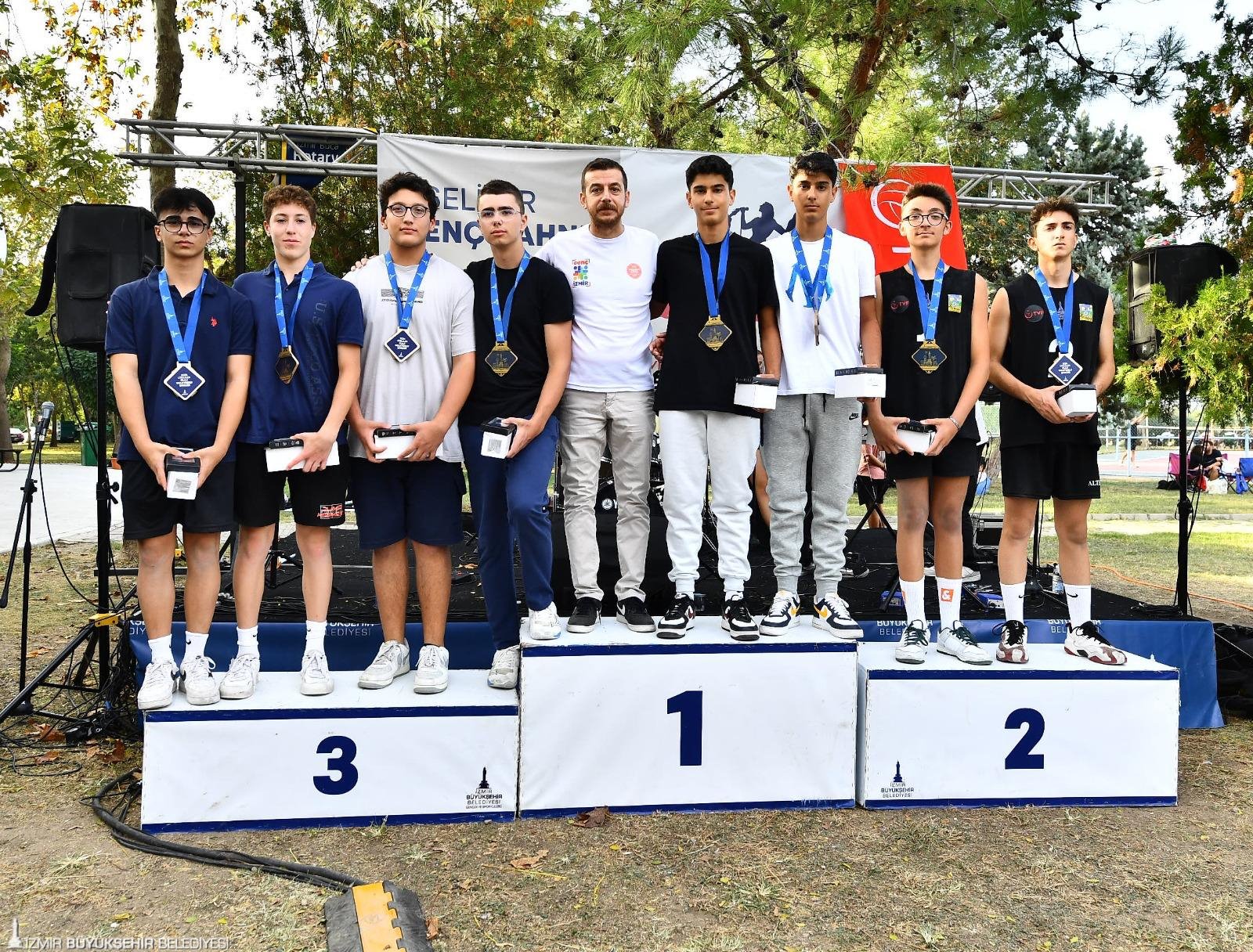 Haberler | Liseliler Plaj Voleybolu Şenliği coşkuyla sona erdi